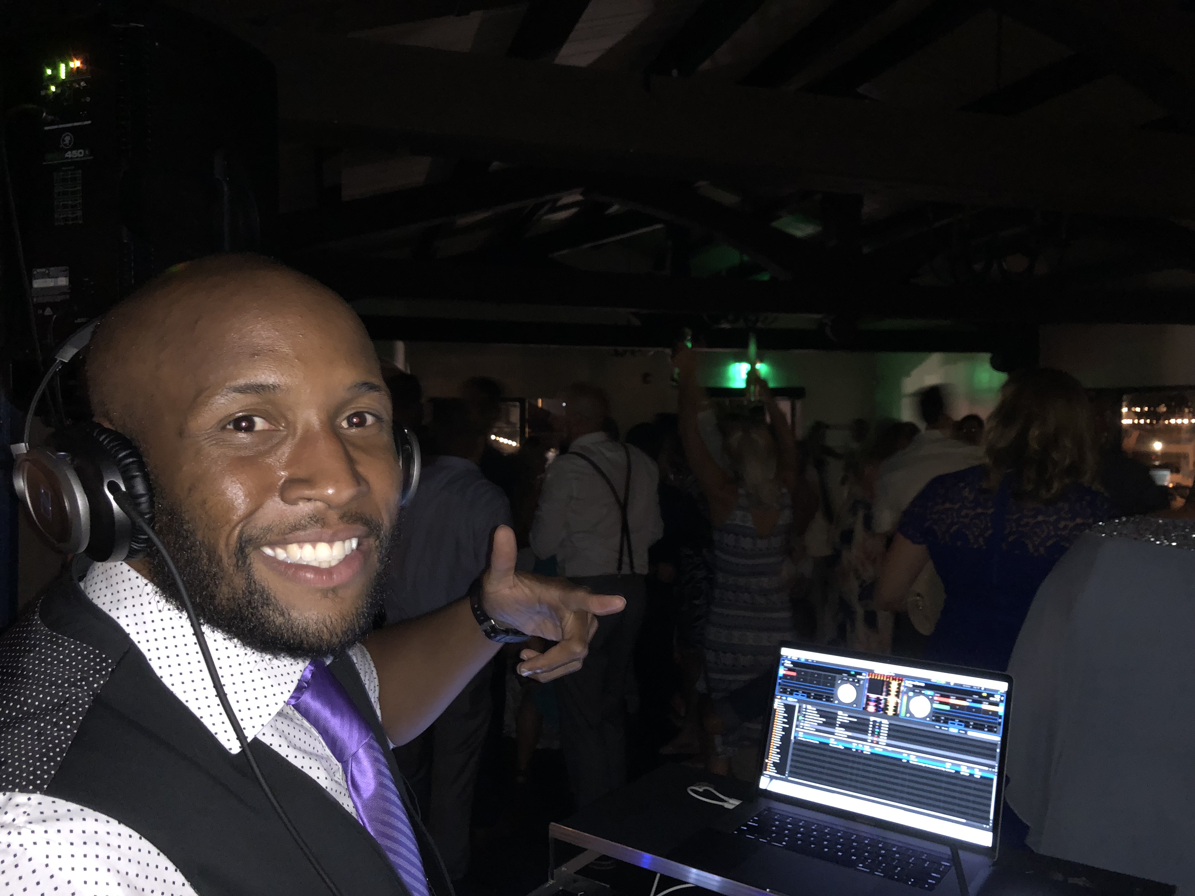 Your DJ/MC – Flobo Boyce